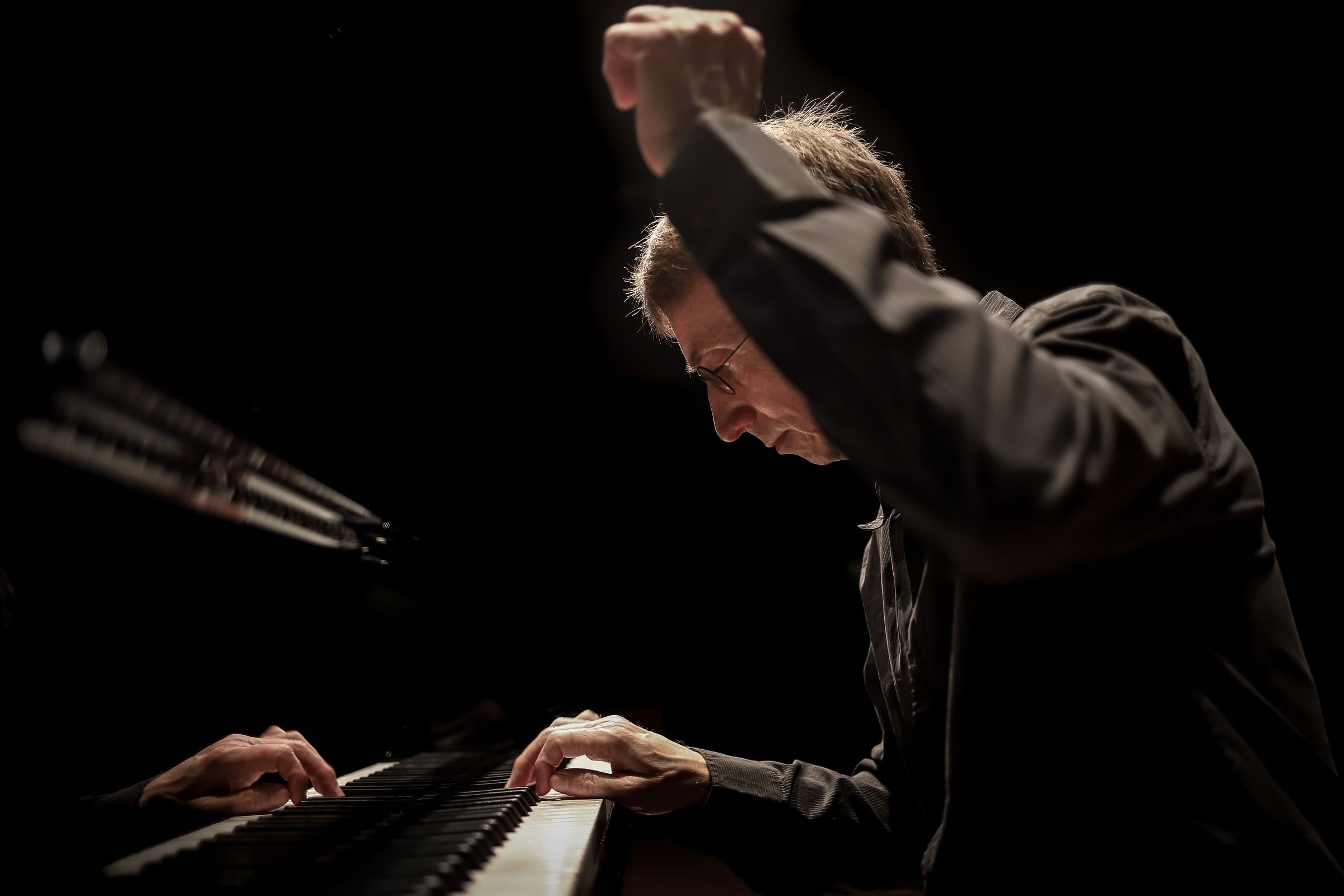 Death and Transfiguration: Kenneth Hamilton plays Liszt